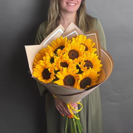 Sunflower bouquet in Moscow Russia order sunflower flowers near you with delivery Flowwow